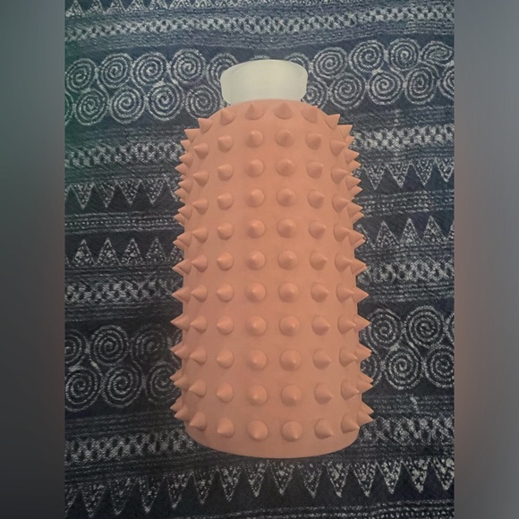bkr | Dining | Bkr 32 Ounce Spiked Bottle Unknown Color Name Light ...